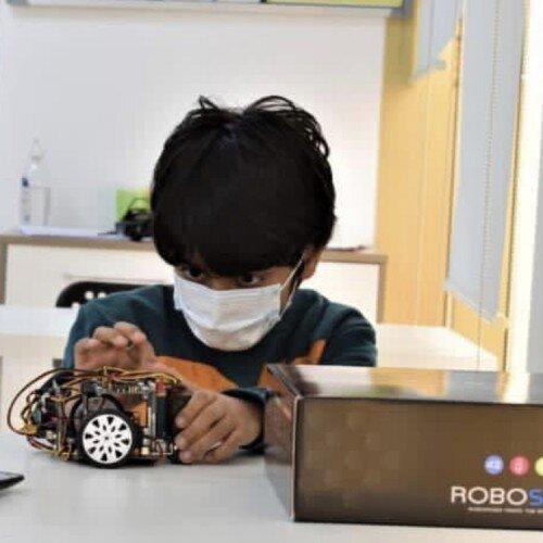 Robotics Classes Beginner to Advanced Levels